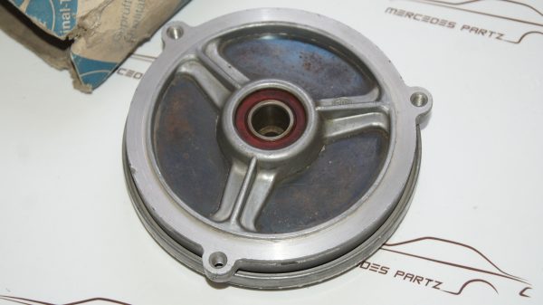 New Old Stock W123 W126 M123 M110 fan drive A0002001522 - mercedespartz