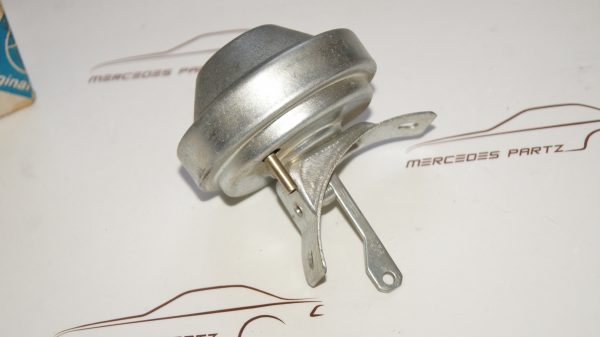 M110 ignition distributor vacuum box - mercedespartz