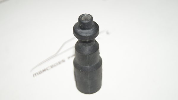 M111 ignition coil cable connector - mercedespartz