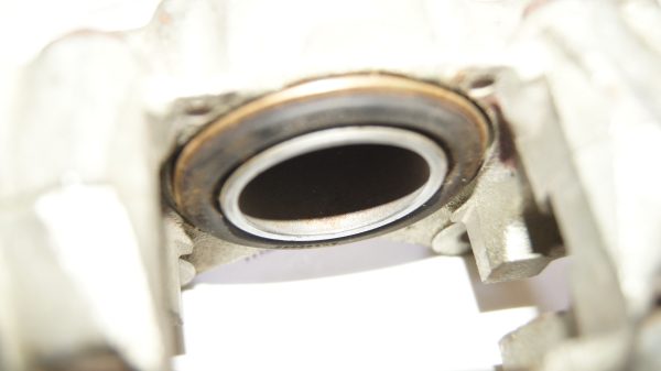 Lotus Elan / Triumph spitfire / GT6 front brake caliper - mercedespartz