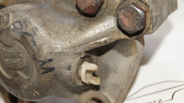 A1234200383 | W123 front left brake caliper bendix - mercedespartz