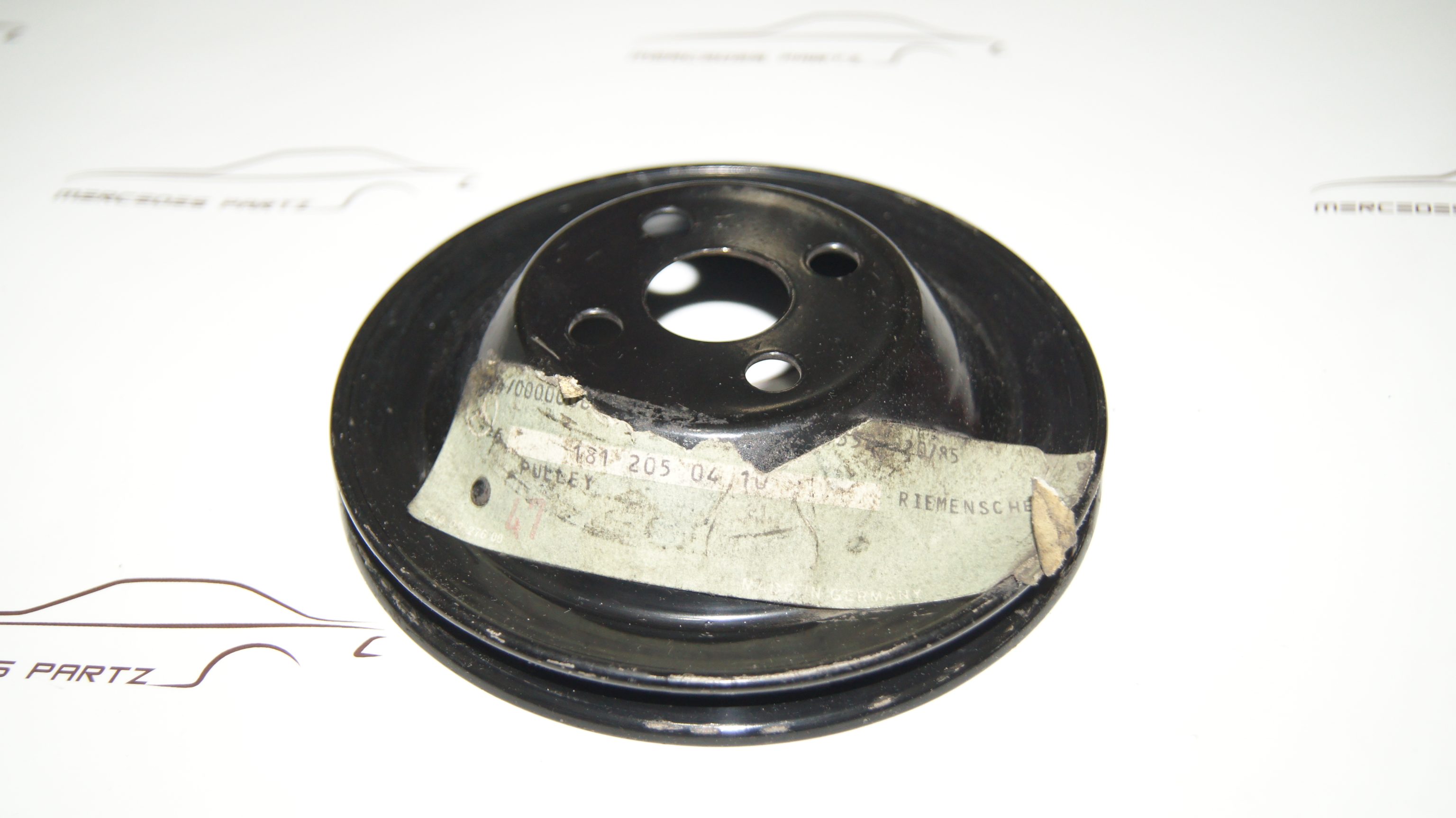 OM636 M136 waterpump pulley - mercedespartz