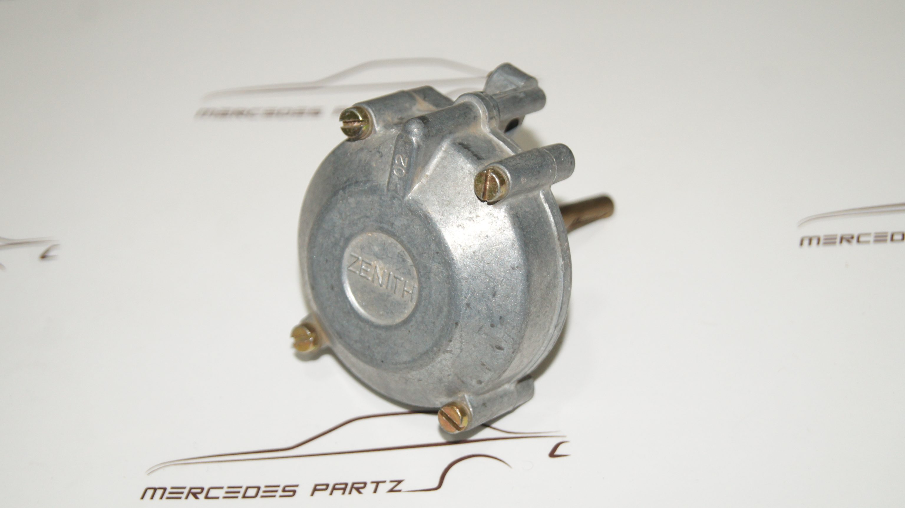 A0000700453 carburetor vacuum box M180 M114 M108 M130 - mercedespartz