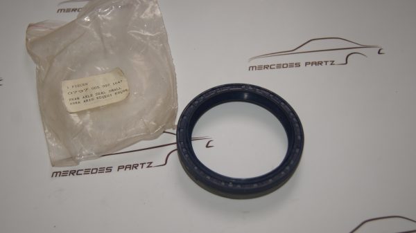 W114 W115 W116 rear axle seal - mercedespartz