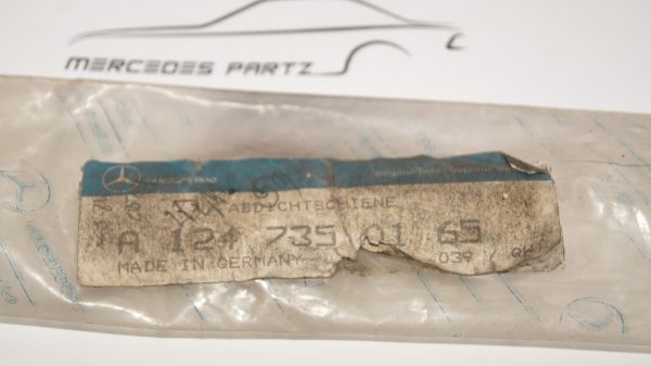 W124 rear left door window outer sealing rail - mercedespartz