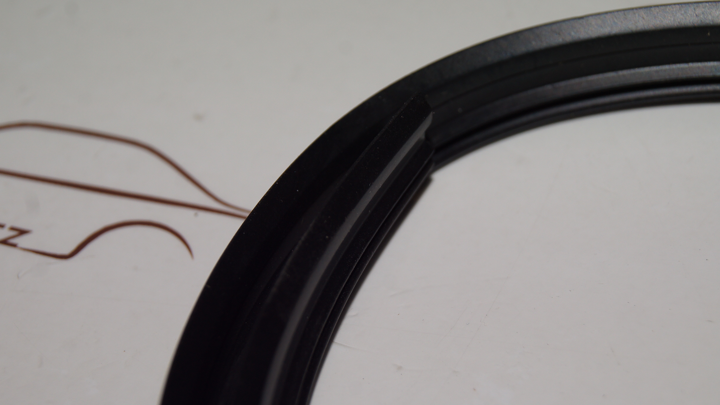R129 windshield upper seal - mercedespartz
