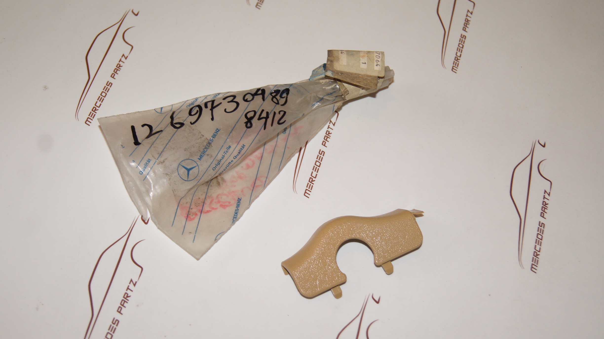 W126 armrest cover - mercedespartz