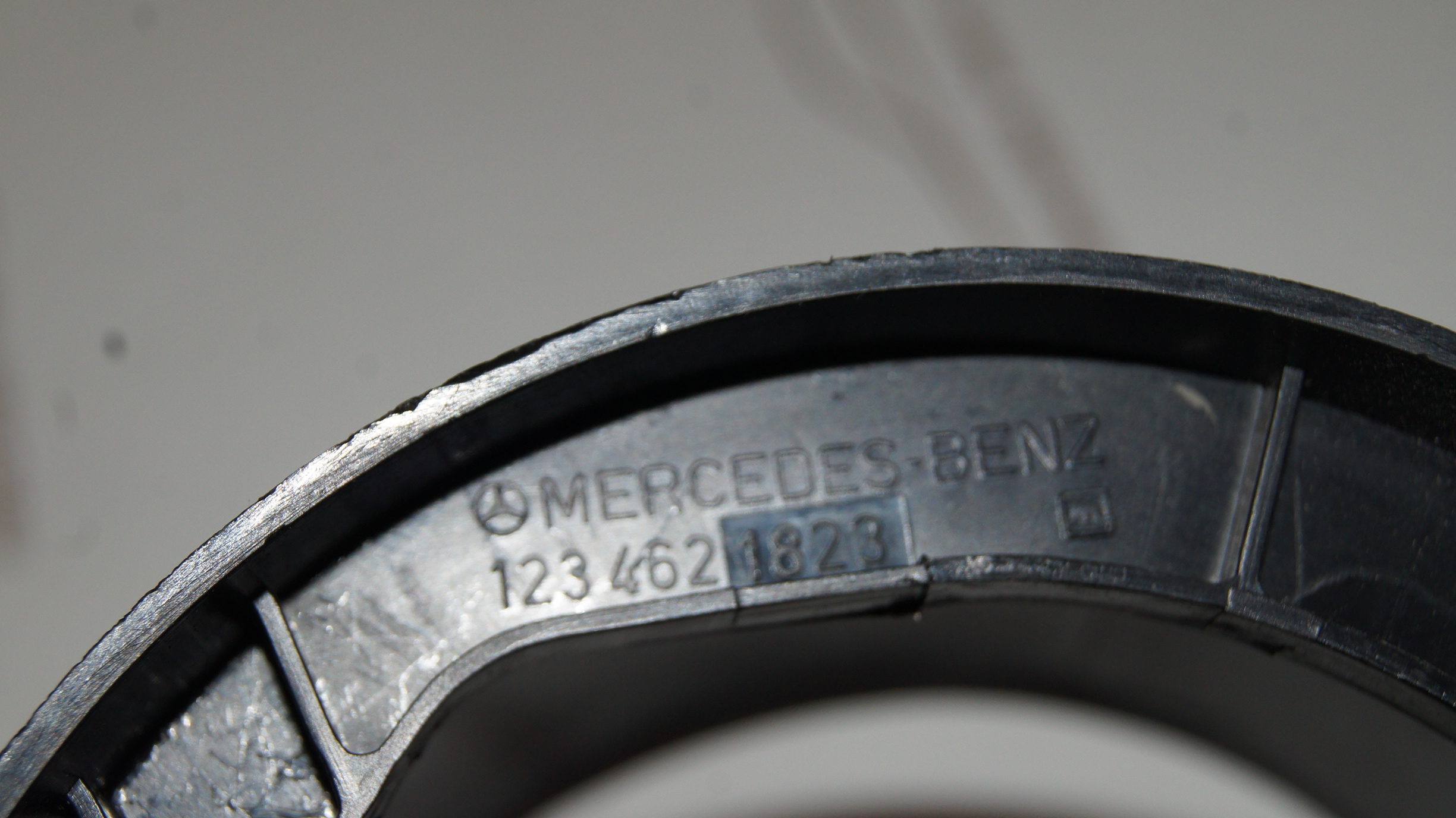 W460 W123 steering column cover cap - mercedespartz