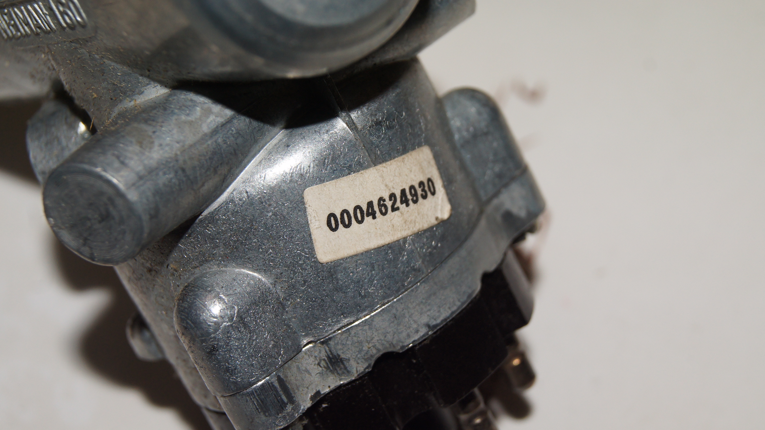 W108 W109 W111 steering lock - mercedespartz