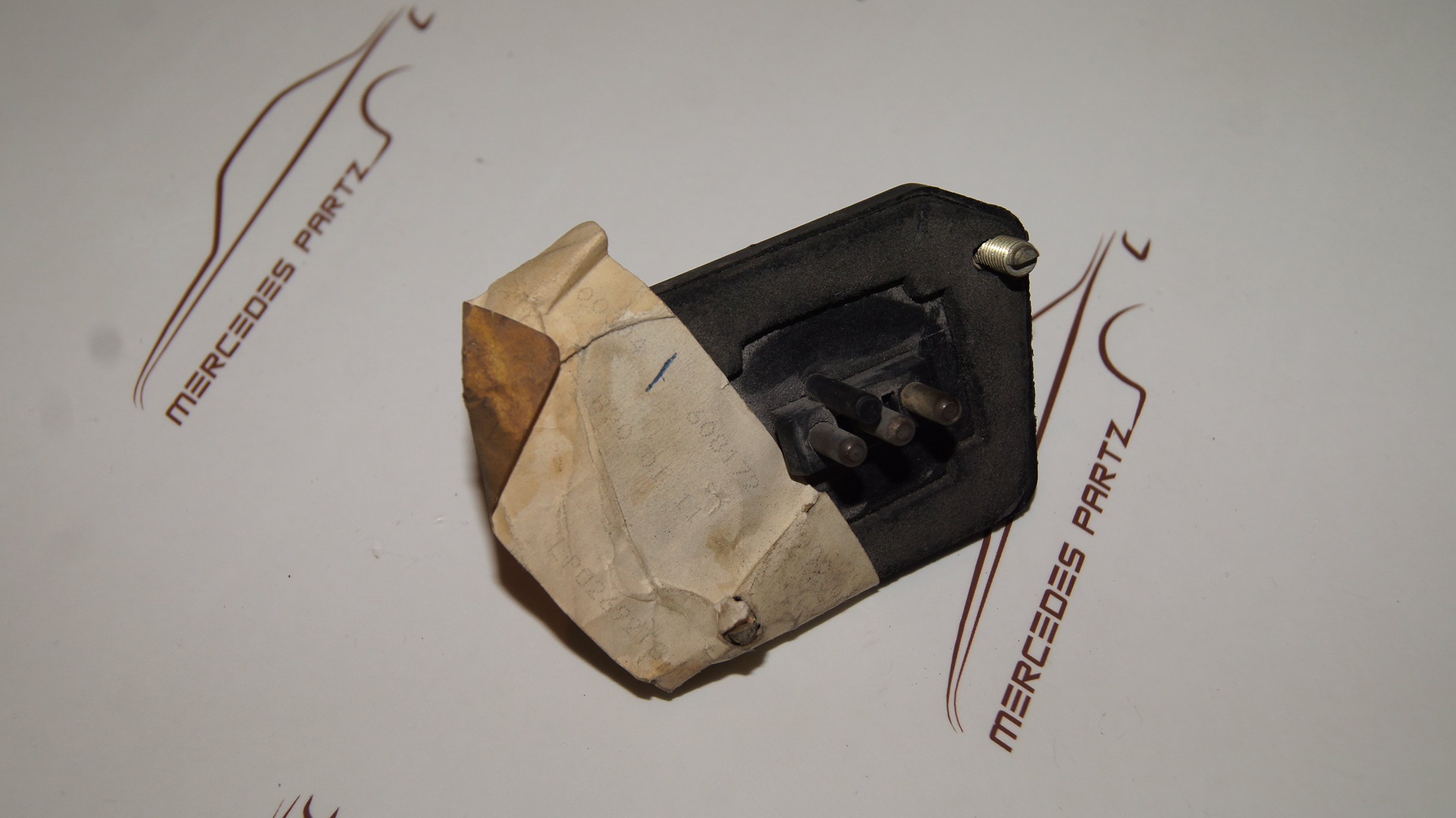 A1248200111 , W124 blower contact plate NEW NOS - mercedespartz