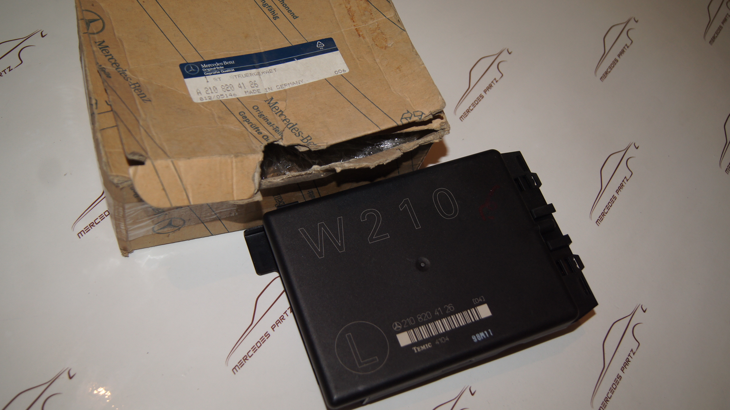 W210 front left seat control unit - mercedespartz