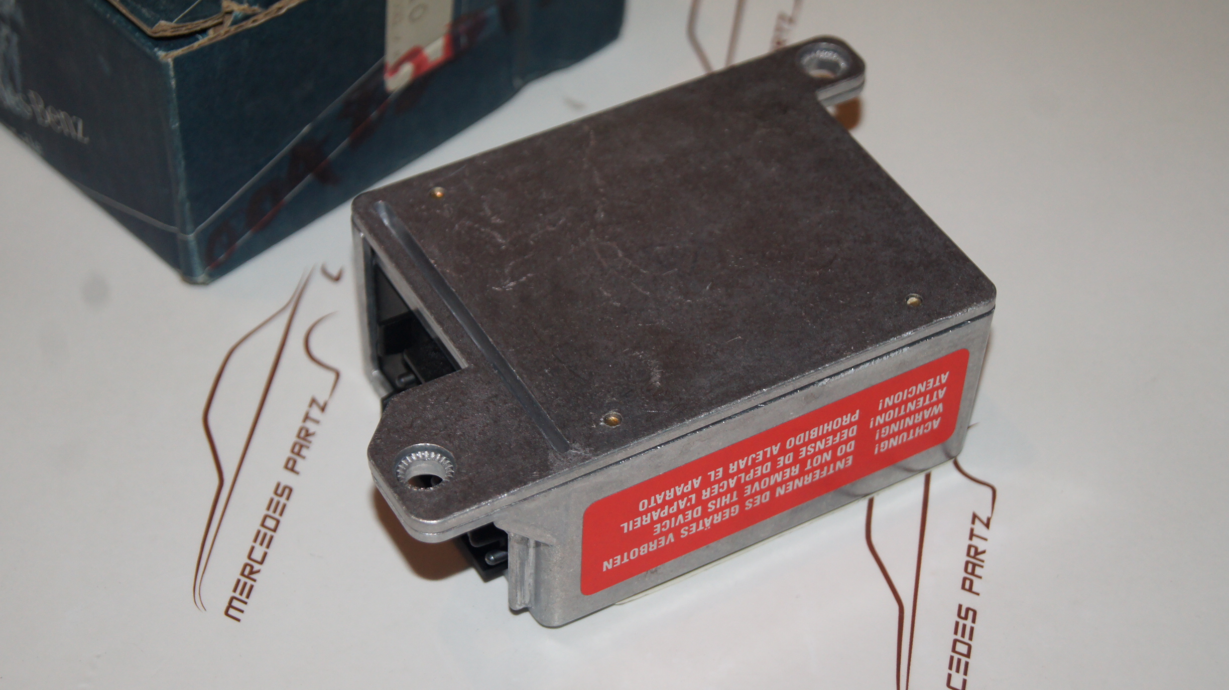 W107 W124 W140 W201 W126 R129 Air Bag Impact Sensor - mercedespartz