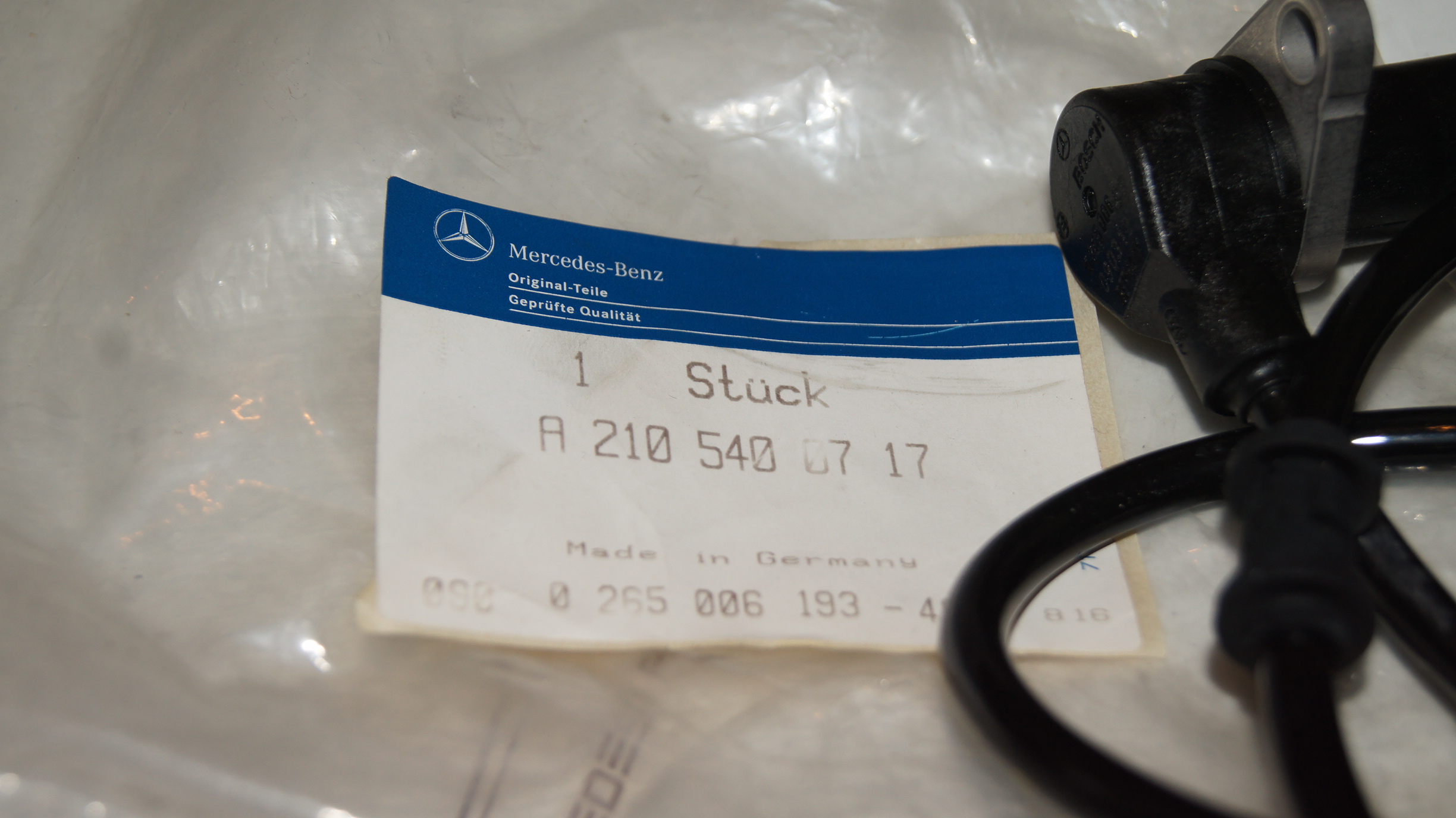 A2105400717 W210 rear right wheel RPM sensor - mercedespartz