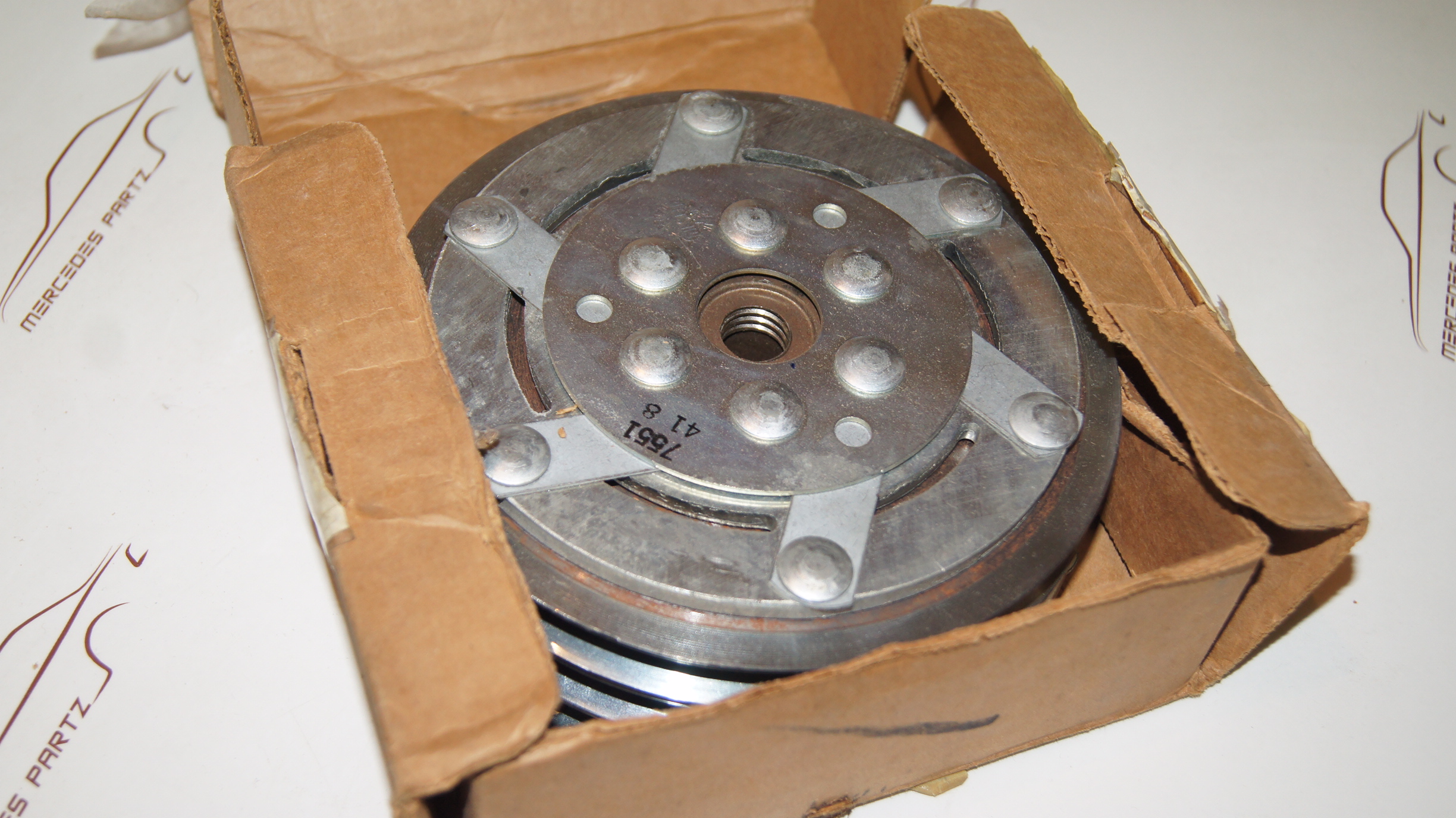 OM615 OM616 OM617 OM621 M115 M121 A/C compressor coupling - mercedespartz