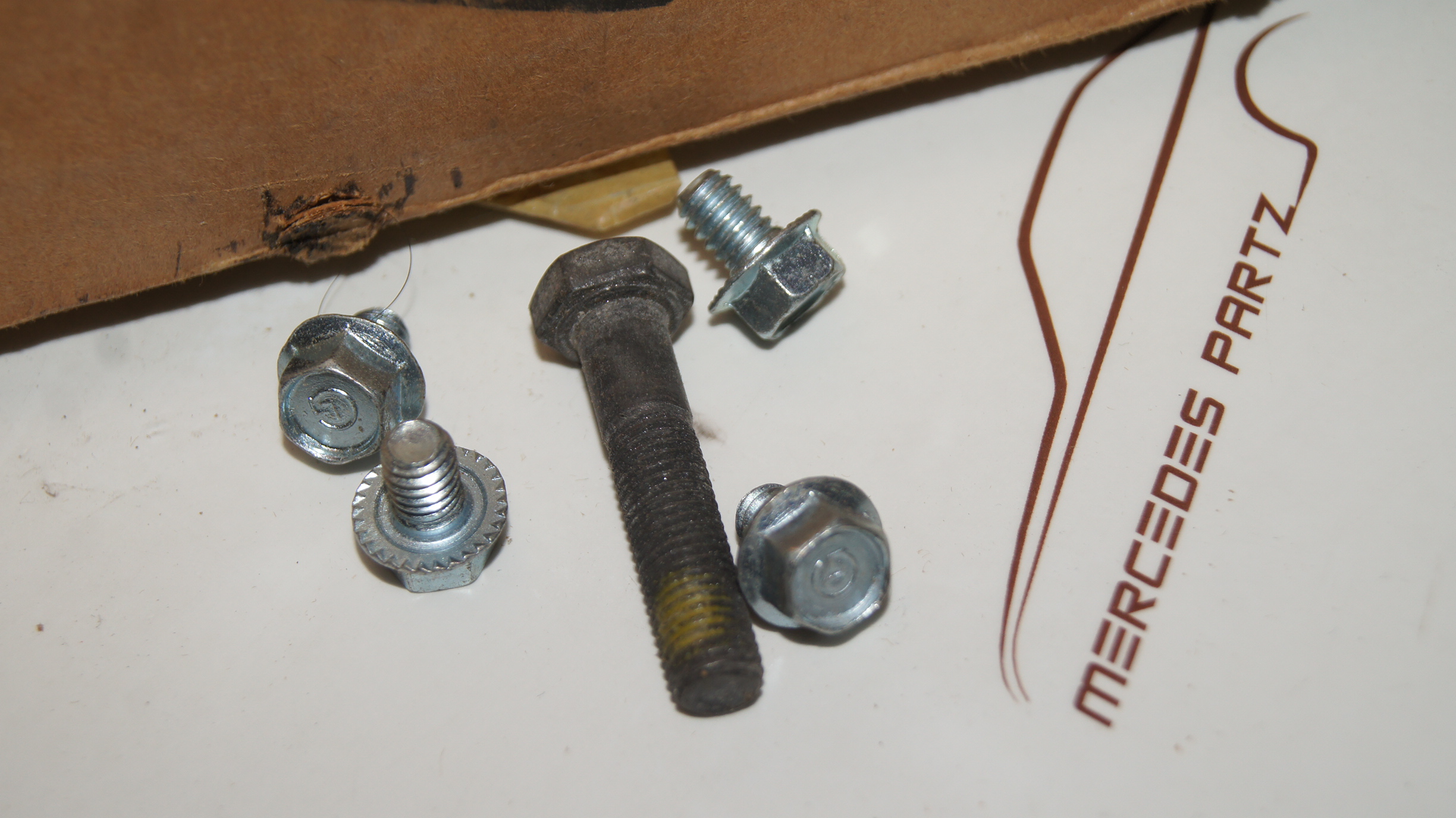 OM615 OM616 OM617 OM621 M115 M121 A/C compressor coupling - mercedespartz