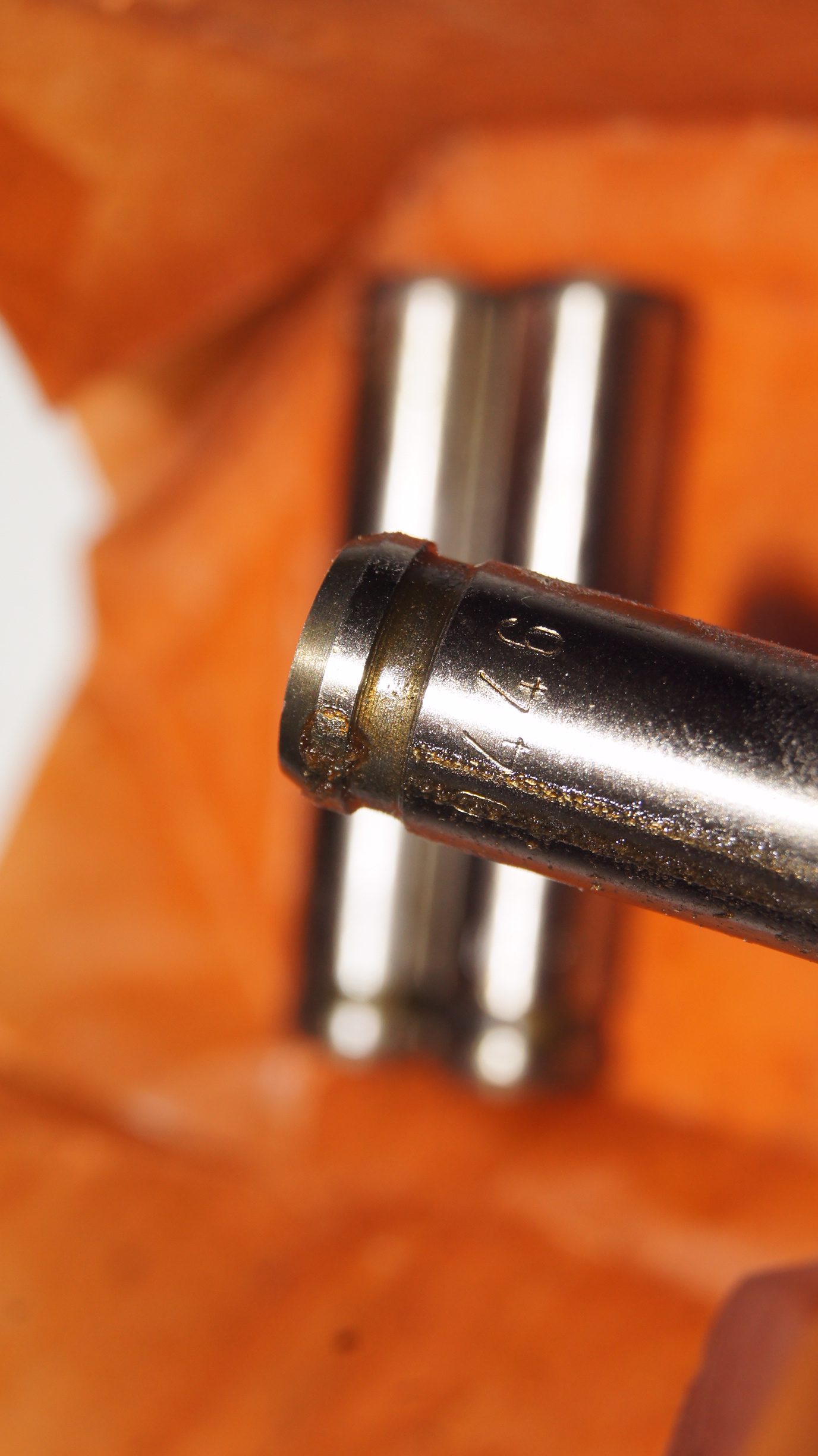 OM615 OM616 OM617 OM621 intake valve guide set of 4 - mercedespartz