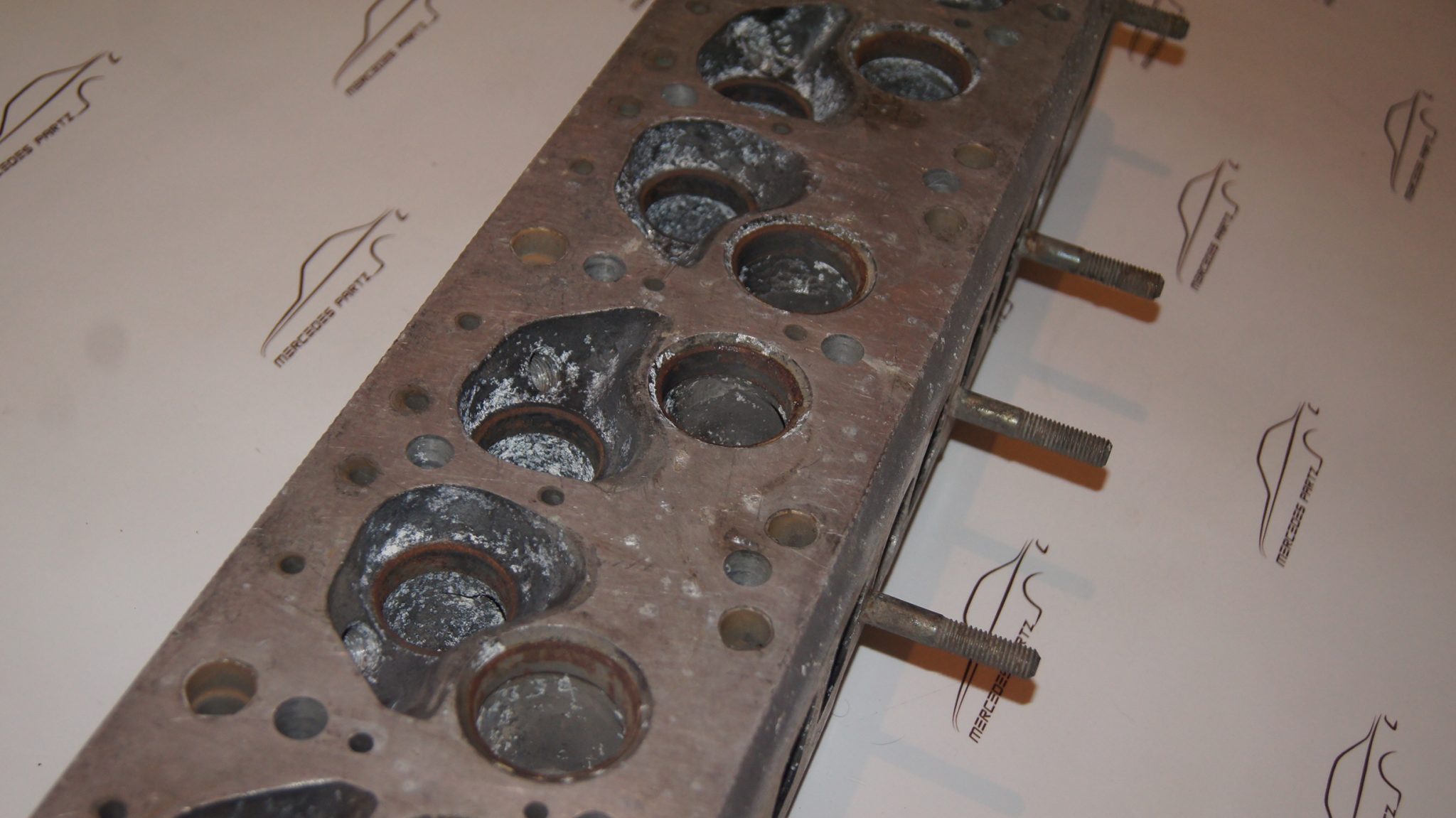 M129 980 981 982 USED cylinder head 250SL / 250SE - mercedespartz