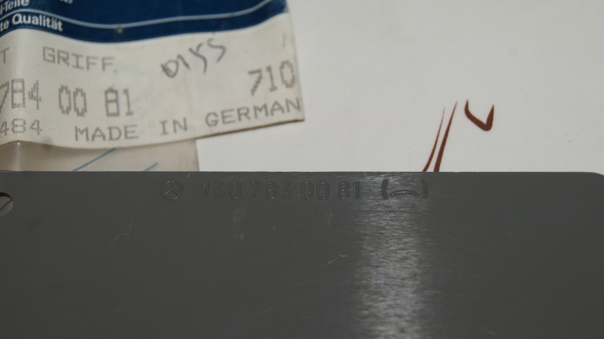 W140 headliner handle - mercedespartz