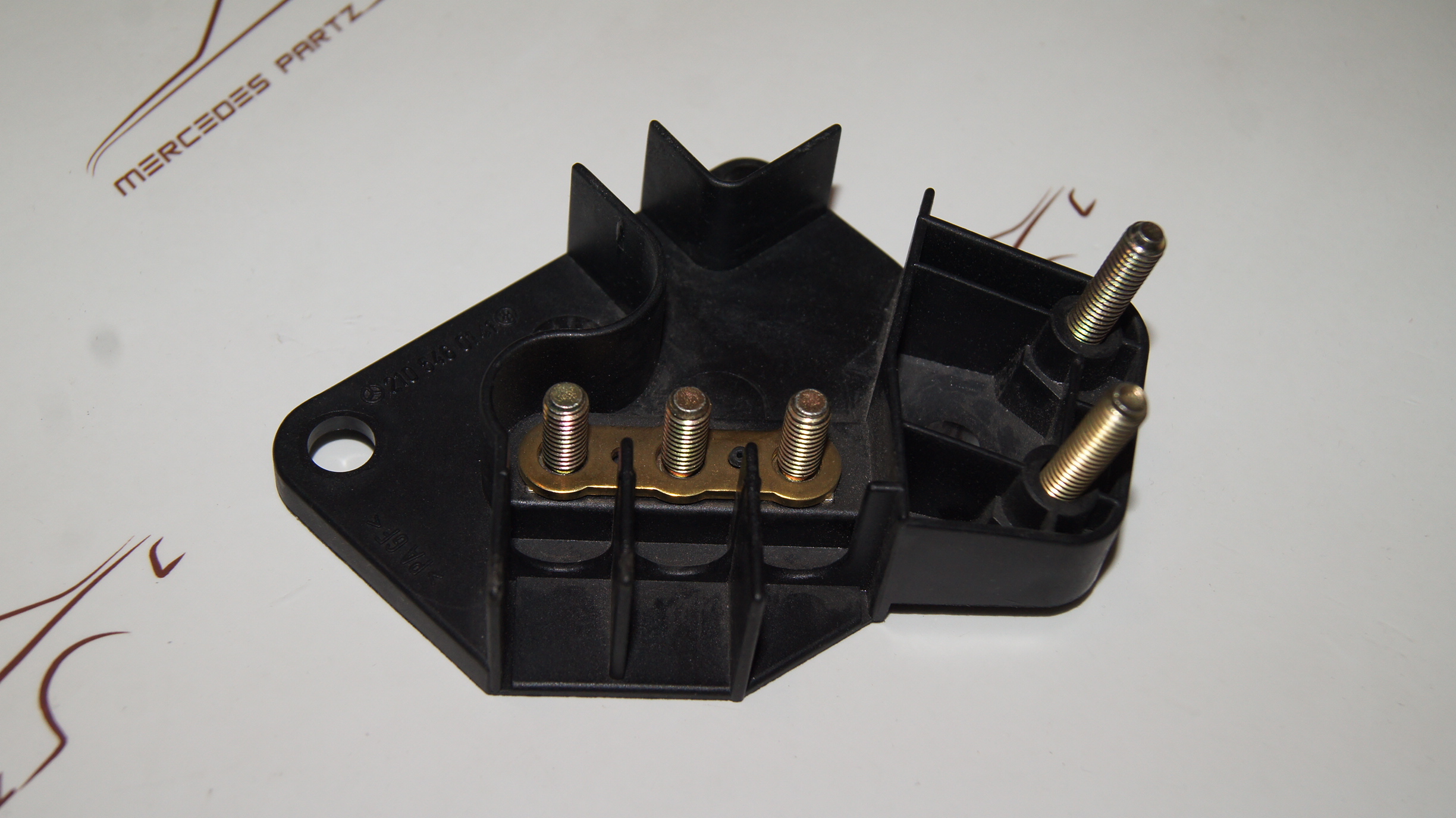 W210 battery cable connector - mercedespartz