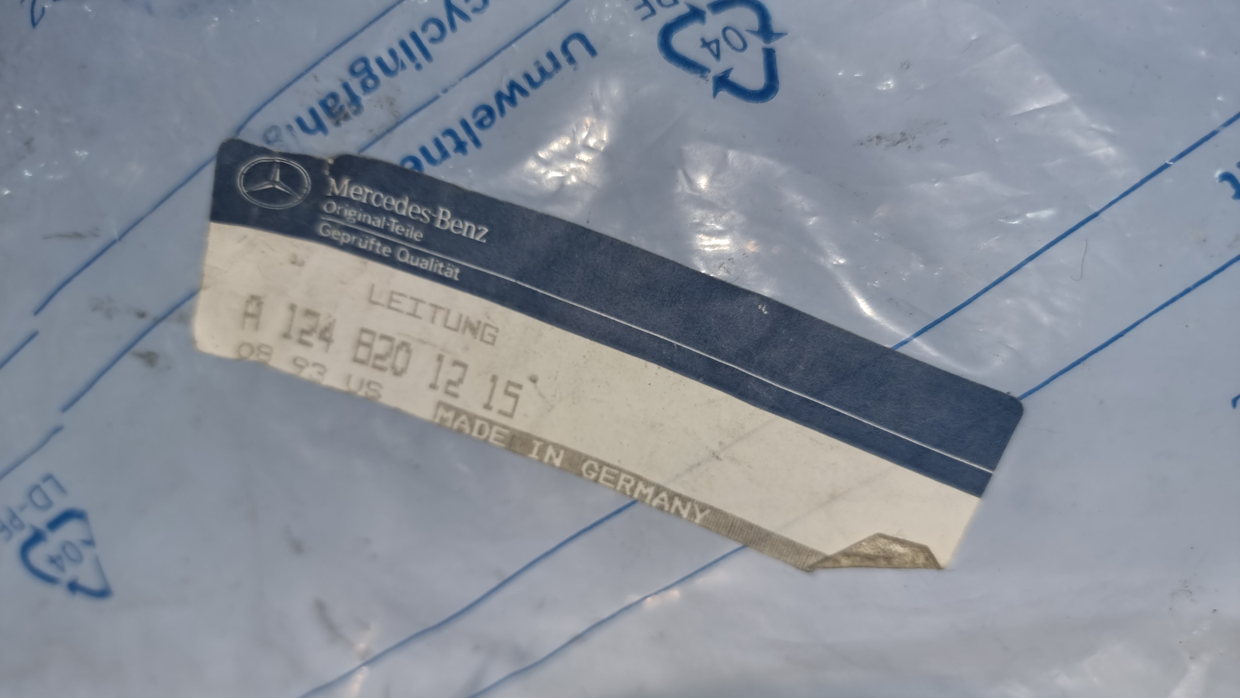 W107 W116 W123 W126 R129 W140 W201 W463 antenna line - mercedespartz