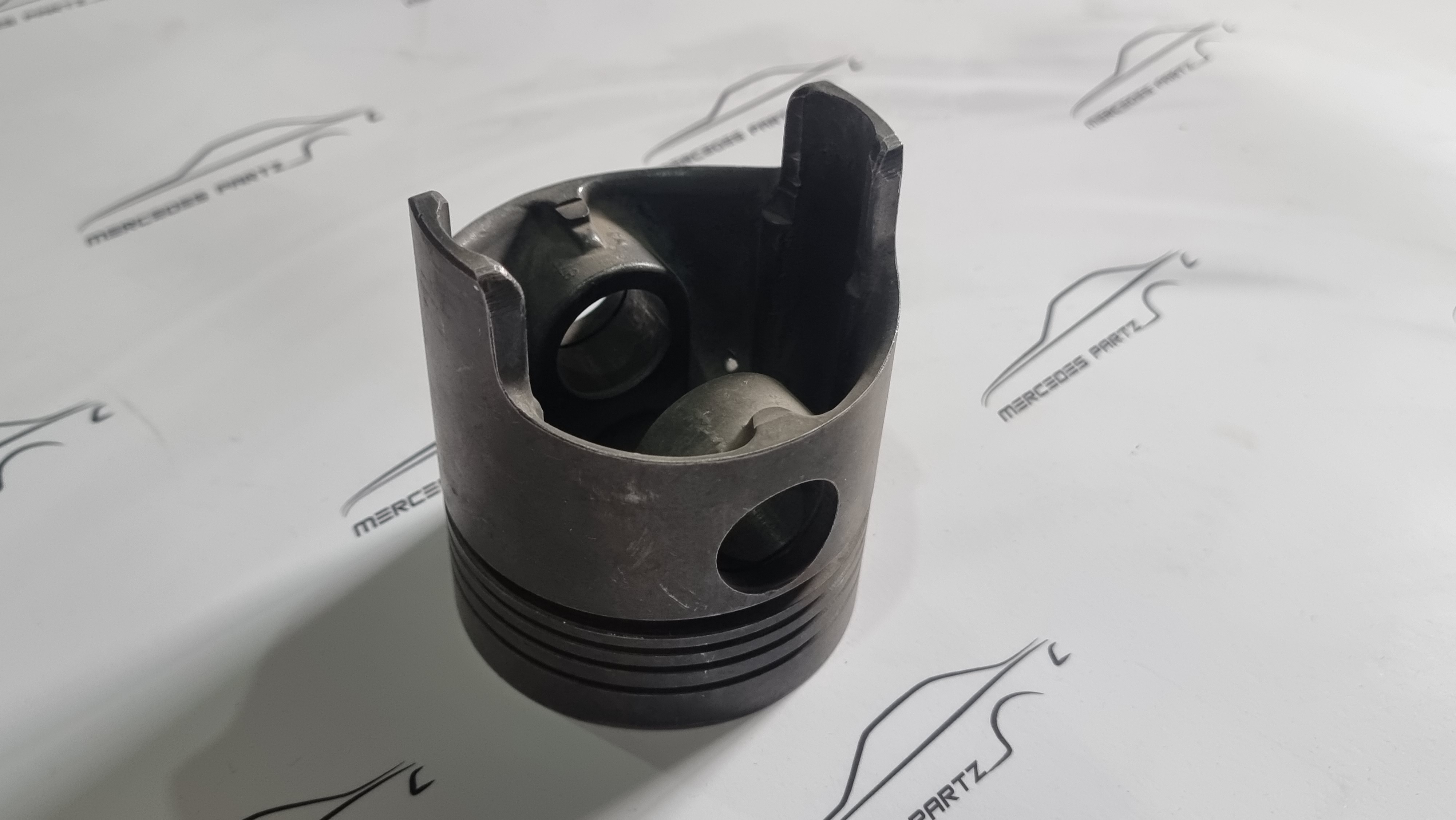 MAHLE 0017802 OM621 190D 88.00mm piston repair size 2 - mercedespartz