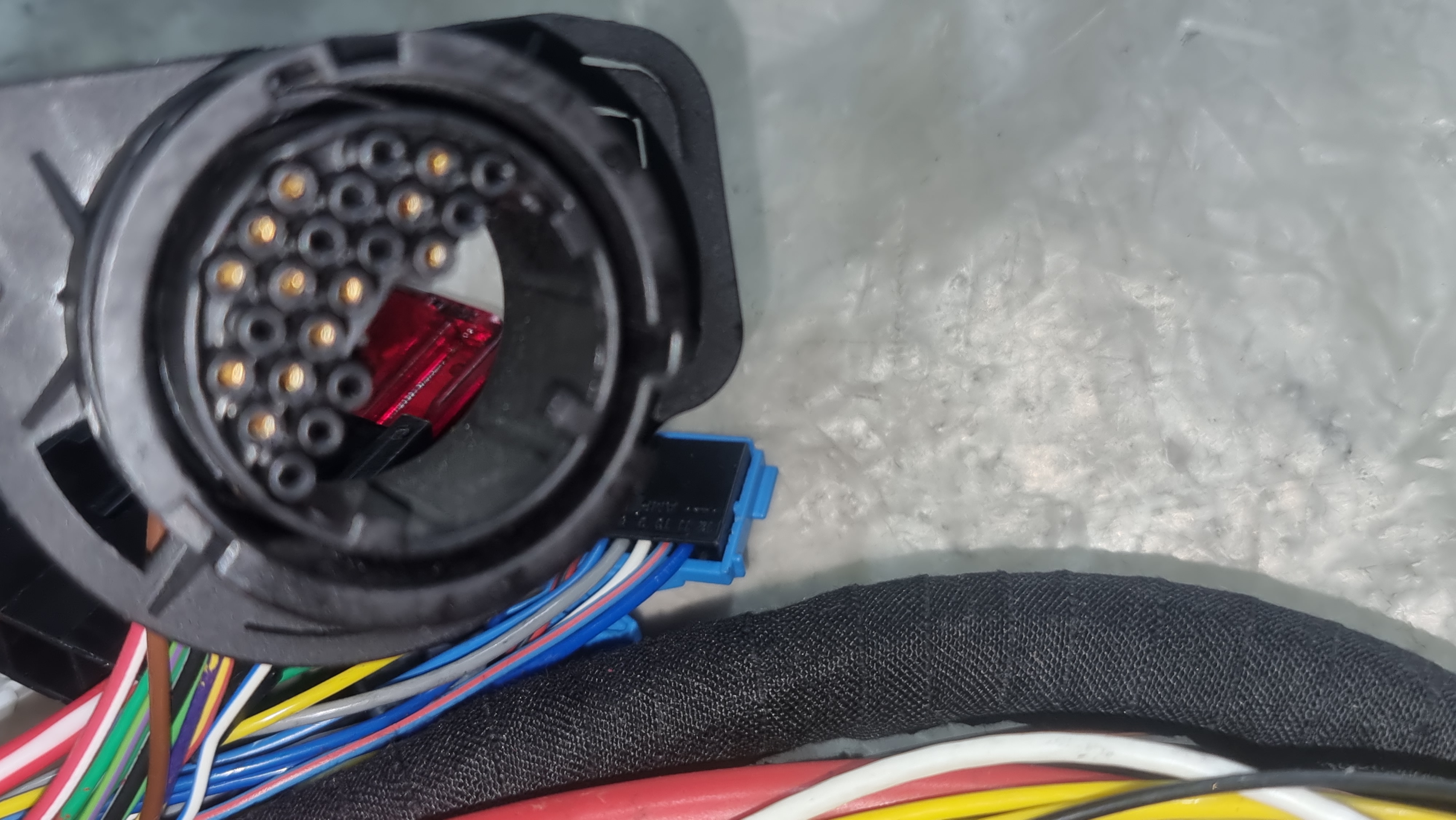 W210 engine wiring harness body mounted - mercedespartz