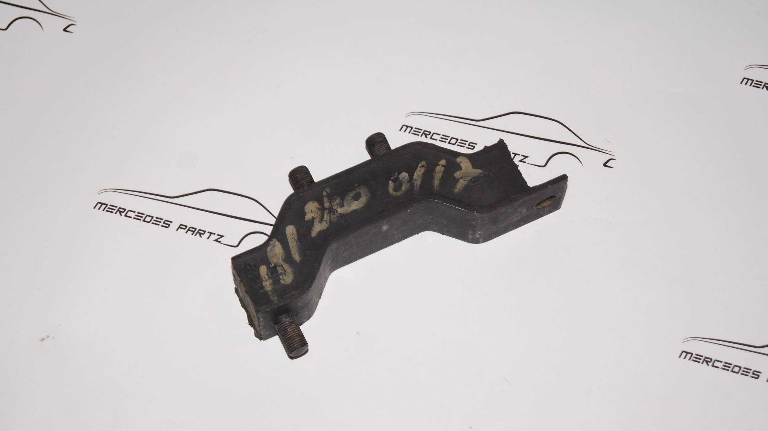 A1812200117 W136 W191 transmission mount - mercedespartz