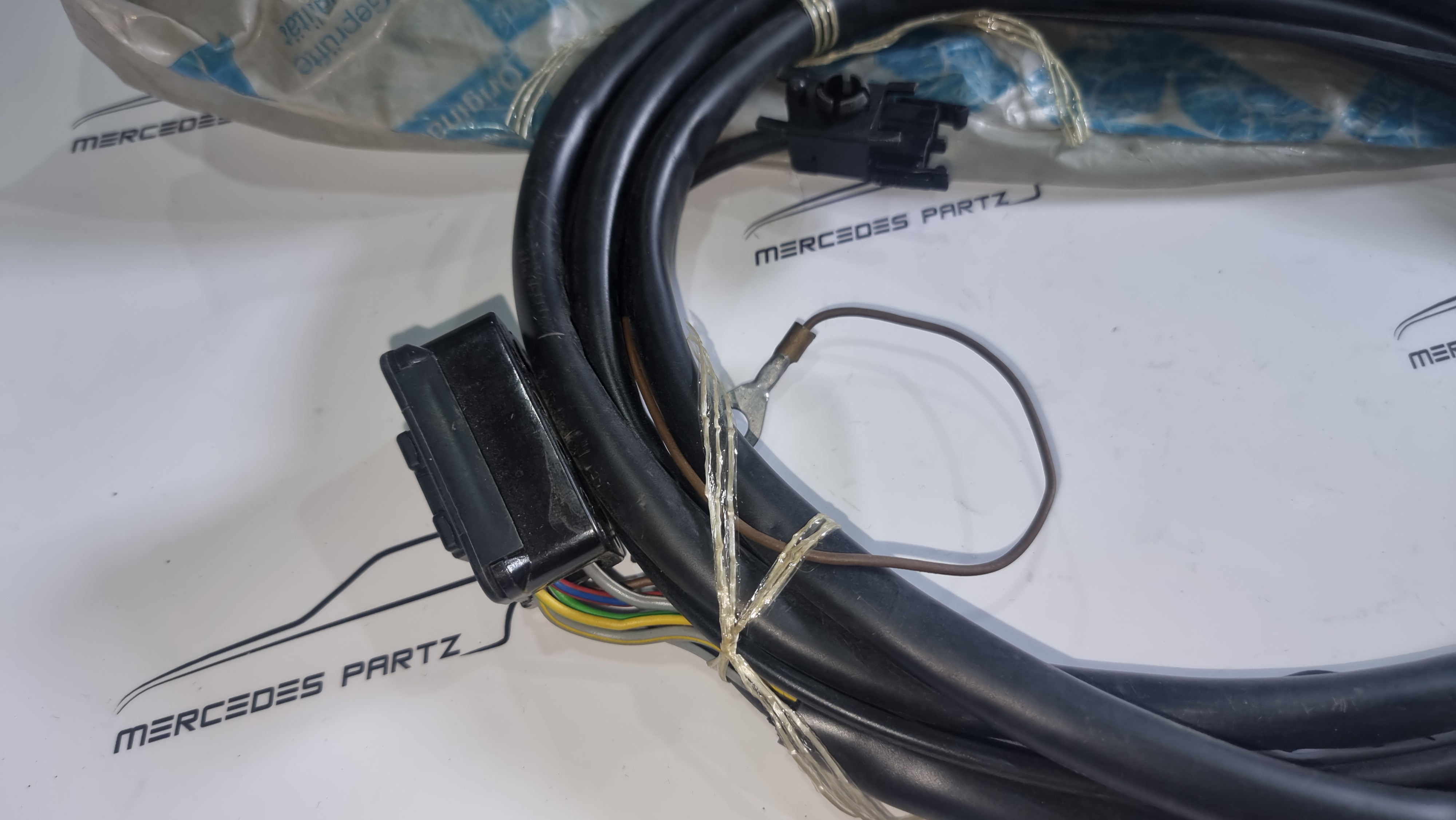 W124 seat belt tensioner wiring harness cable NEW NOS - mercedespartz