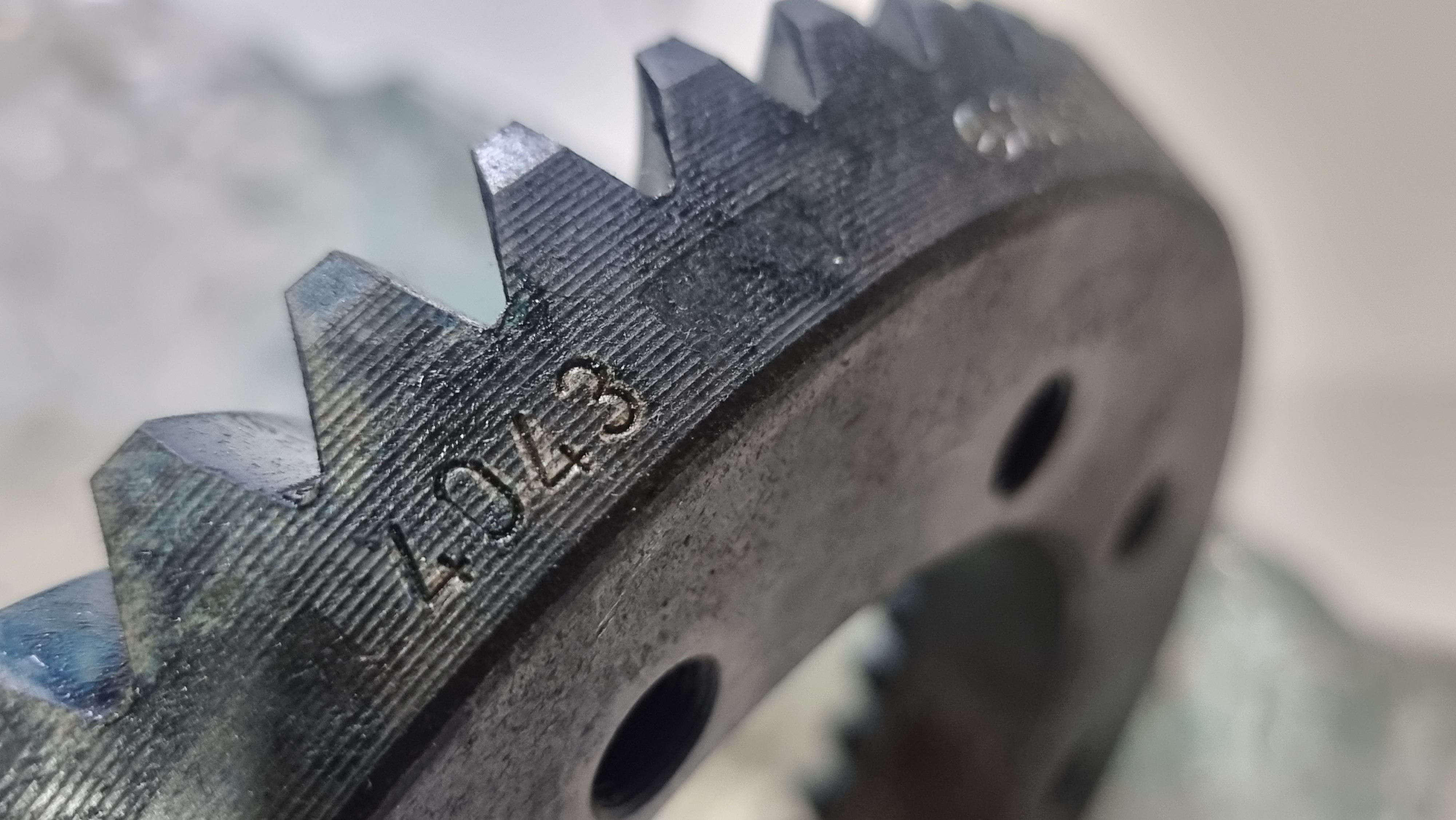 W124 W201 W210 W202 rear axle ring gear crown wheel and pinion 3.23 NOS ...