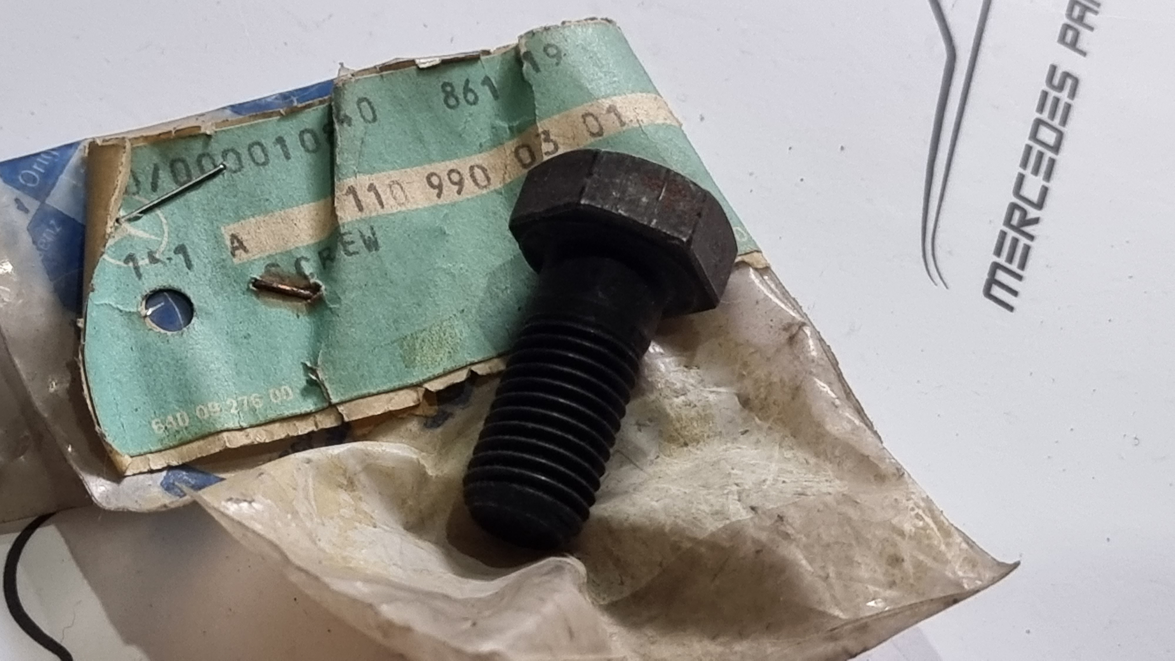 W110 W111 W113 rear suspension screw NOS - mercedespartz