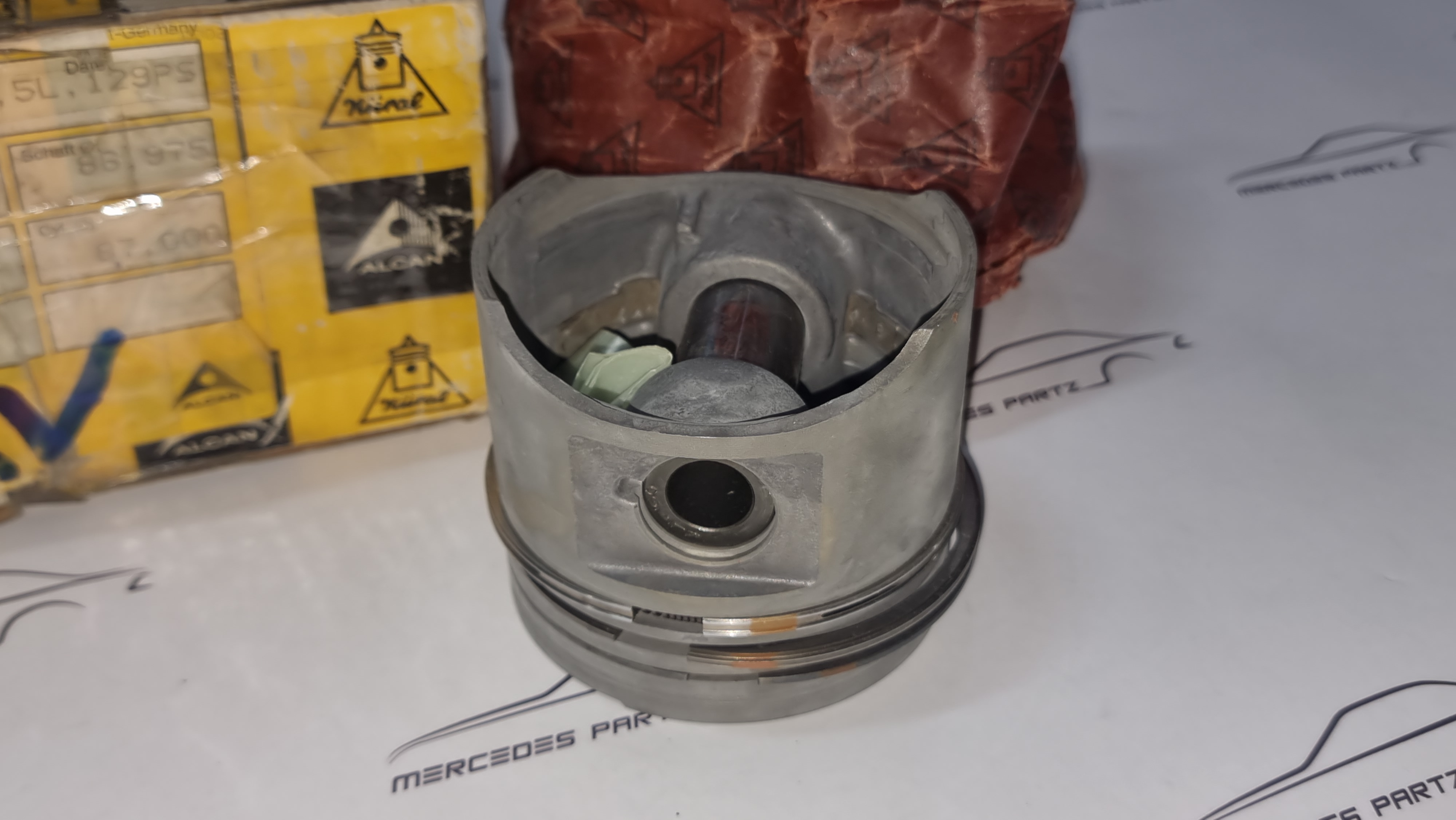 M123 250 piston set repair size II +1.00 87.00mm (86.975 mm) - mercedespartz
